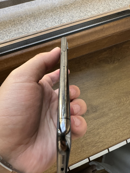 Iphone x                                         .