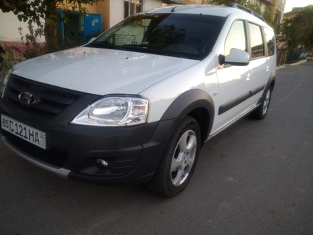 Lada Largus Cross sotiladi!