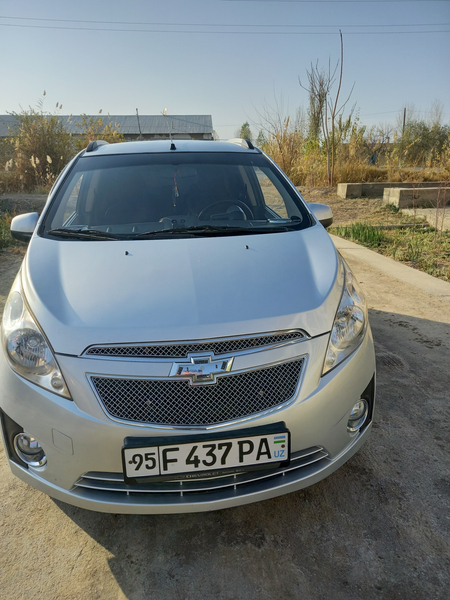 Автомашина Спарк