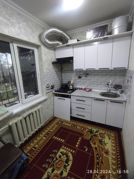 Продается квартира куйлюк массив-5 Сергели