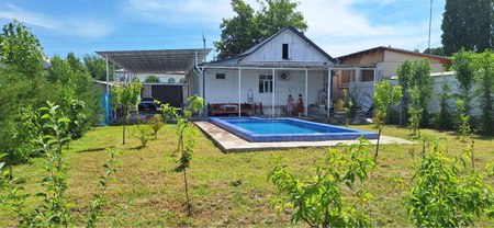 Dacha. 8 хонали 20 кишилик одамга. Янги ремонт. Бассейн