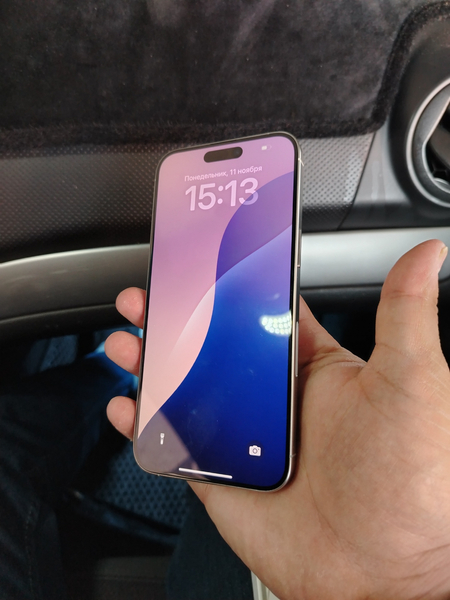 iPhone 15 pro max white