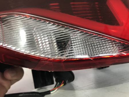 Monza orqa ong fara