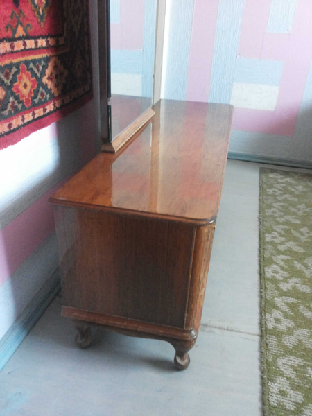 трюмo Ивайлa Coфия