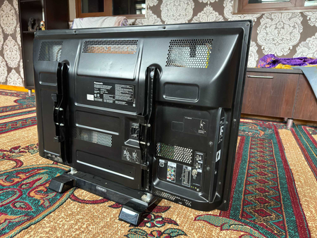 Телевизор Panasonic TX-PR37C2 НЕ СМАРТ
