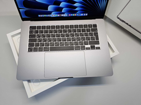 ПРОДАМ Macbook Air 15