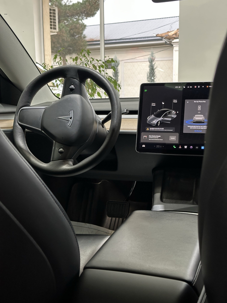 Продается Tesla Model 3 Dual Motor Boost version ( american )