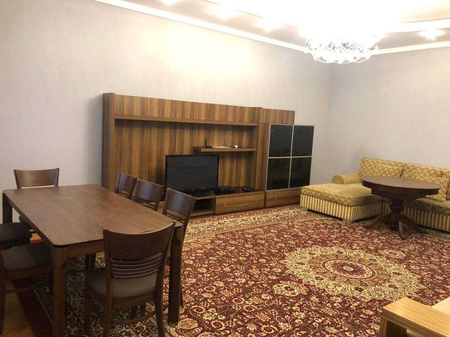 Метро Ойбек 4х комн 3 спальня 3 ванная тарас шевченко