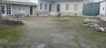 Toshkent shahar Yunusobod tumani xasanboyda  joylashgan uy sotiladi