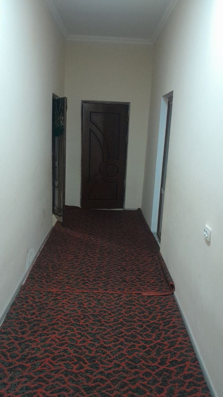 Hovli sotiladi. Barcha qulayliklarga ega