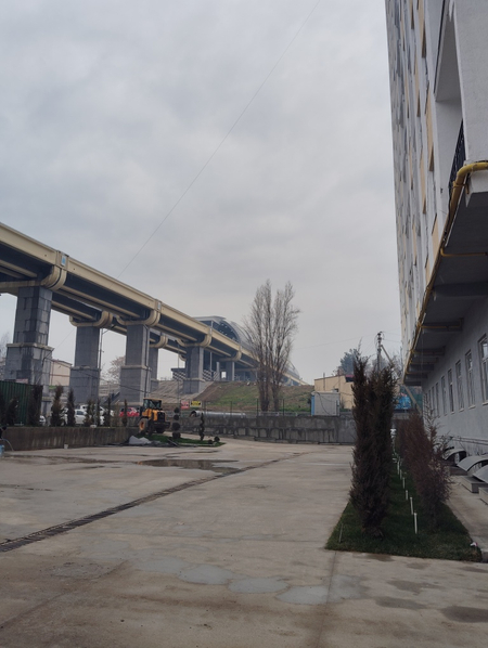 Чош-Тепа Навастройка 2ком 11этаж 12этажки возле первой станции метро.