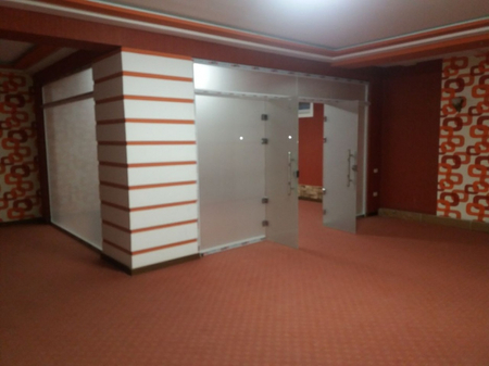 Стеклянные витражи, перегаротки на заказ из калёного стекла 10мм.
