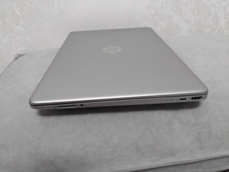 HP 15.6