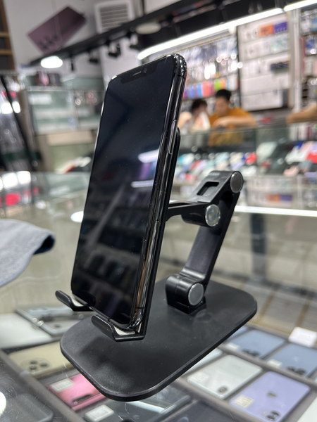 IPhone 11 pro 64gb 72% yahshi sostoyaniya