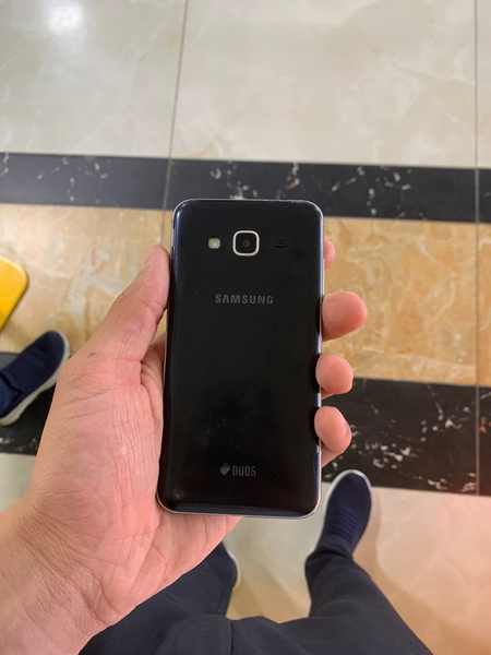 Samsung j3 2016.