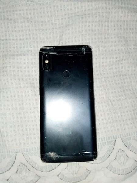 Xiomi Redmi Note 5 в среднем состоянии