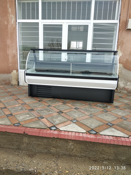 Vitrina xolodelniklar tayorlab beramiz