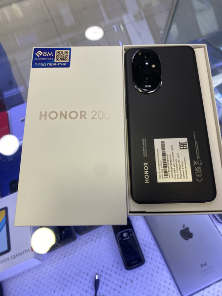 Honor-200 black