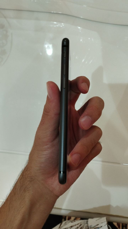 Apple 8 64 gb uxasi ishlamidi qogan hammasi chotki