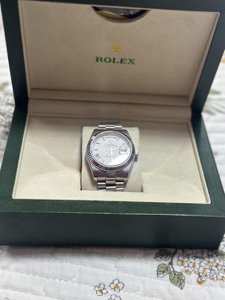 продам часы rolex