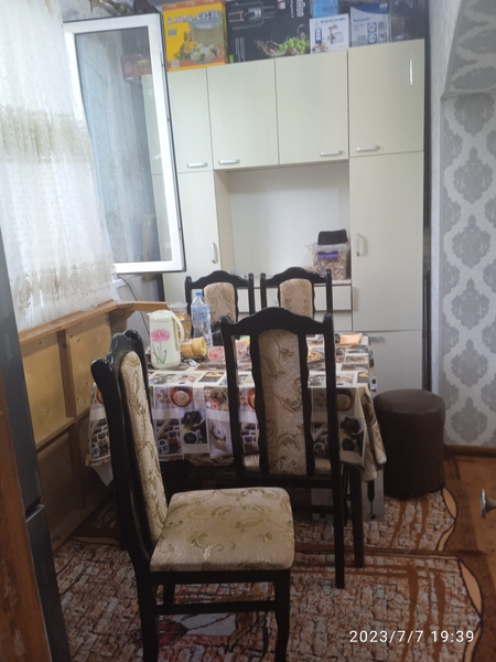 Продажа.3.ком.3/2/4.этаж.Рисивиый Яшнобод .кирпич