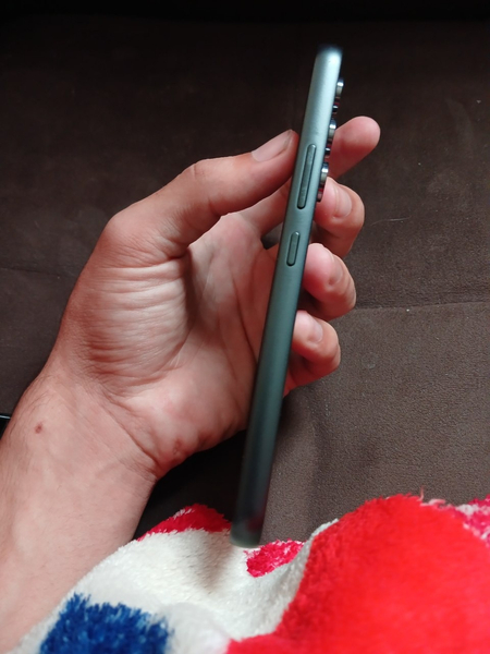 samsung a54 5G holati yangi
