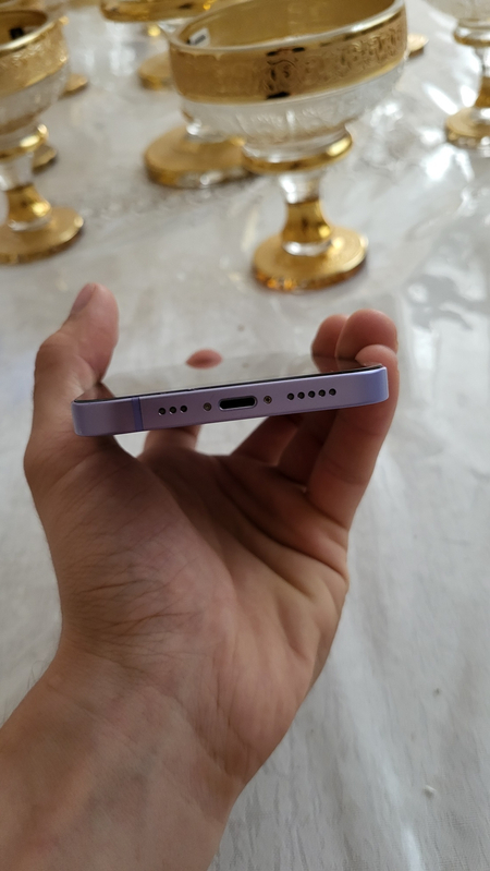 Iphone 12 aybi bor 128GB yokost 88%