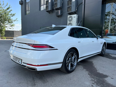 Продается Genesis G90 12/2022