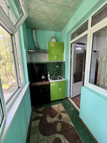 Квартира Чиланзар Ц кв, 2 комнатный переделено 3х ком