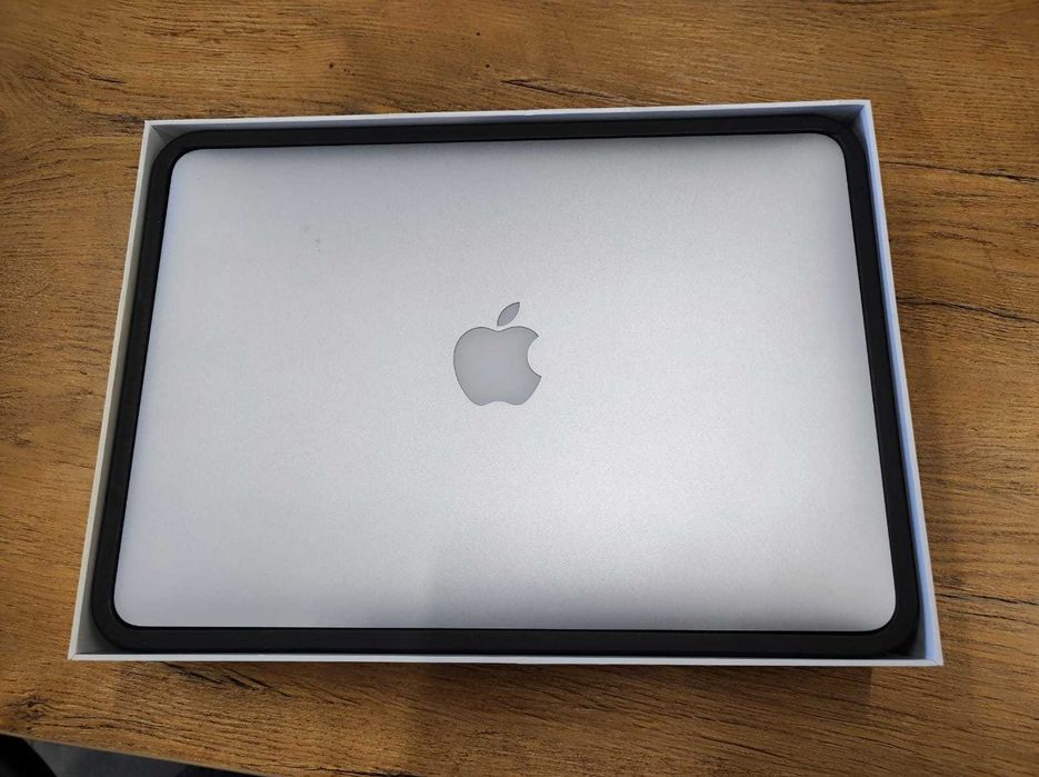 Macbook Pro 13\\\' 2015 Intel Core i5 8/128 299 циклов