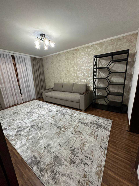 Сдаю 2 комнатную квартиру на ЦУМЕ (Легион)
