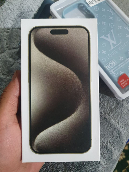 Iphone 15pro xr 128g