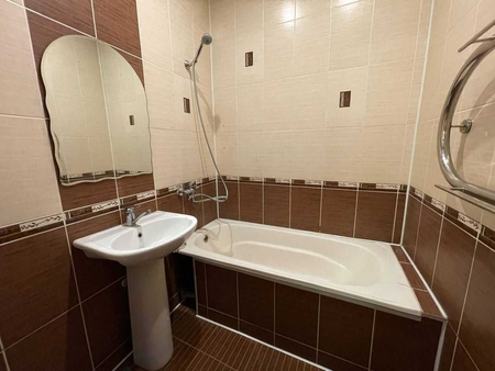Купить квартиру в Ташкенте 2/3/4 на Юнусабадском р-не.Недорого (J2563)