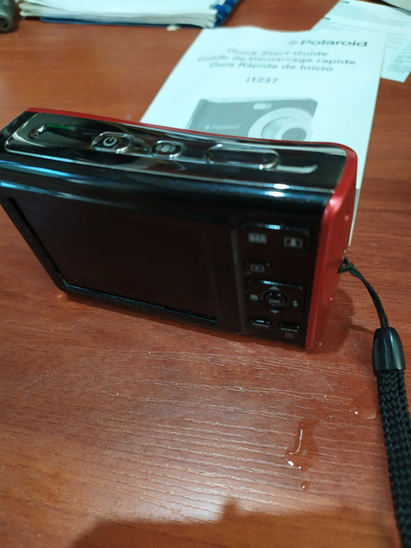 Продается цифровой фотоаппарат