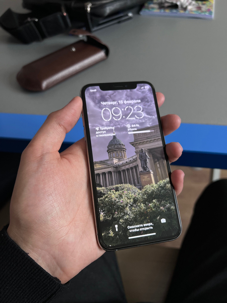 Iphone Xs      64gb