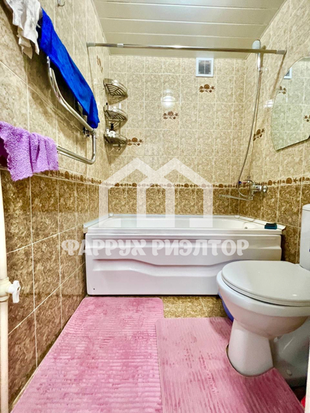 2в3/2/4 Буюк Ипак Йули, Буз Базар