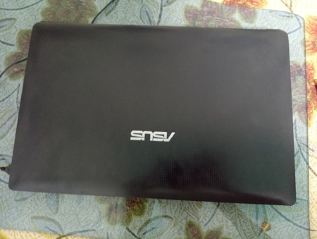 Laptop ASUS  Windows 7 Maksimalniy