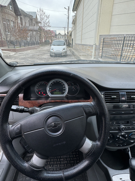 Chevrolet lacetti