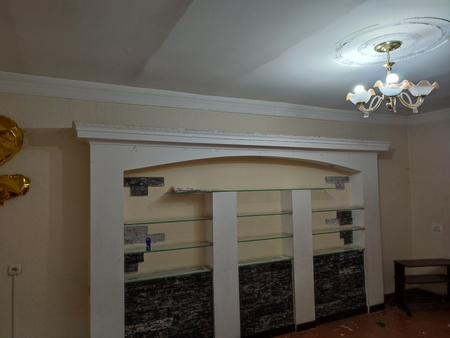 Продаётся 2/5/5 Авиасозлар без квартал. Ресторан Парвоз