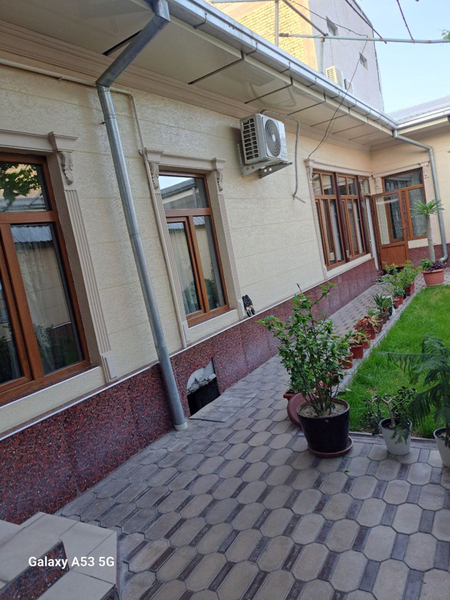 Учтепа, Бешкайрагач, Панда мебель
