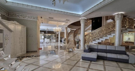 Продам отдельно стоящее здание 4 уровня 3500м2