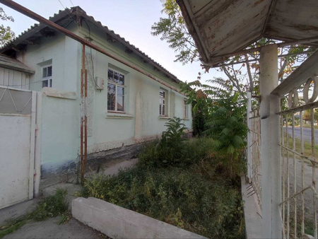 Продается дом 6 соток в районе вокзала