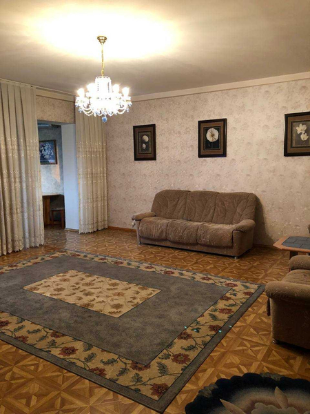 Продается квартира на Садыка Азимова Японск. посольство 3/4/5 77 серия