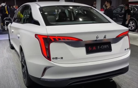 Hongqi e-qm5 sedan