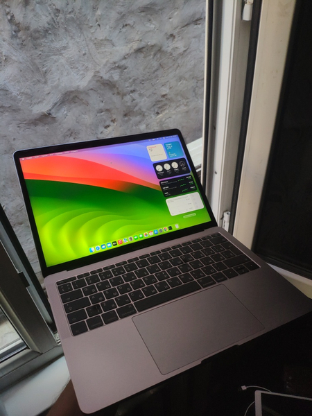 MacBook Pro 2018. Полный комплект. Ideal. В идеальном состоянии /