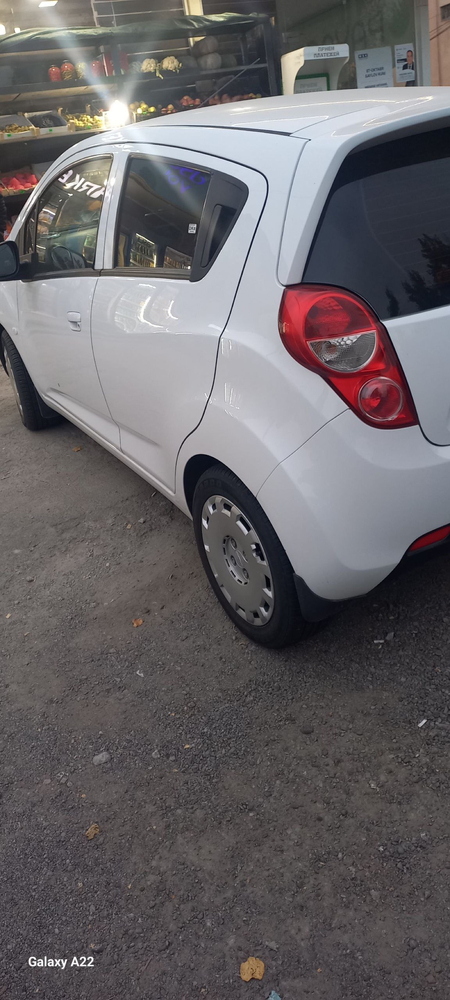 Spark sotiladi 2 pazitsa