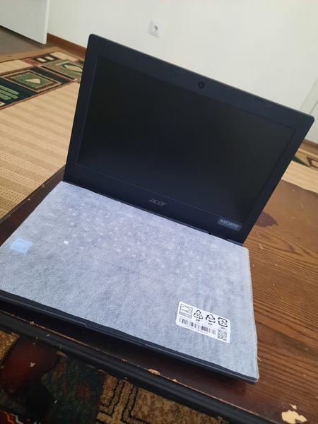 Ноутбук Acer TravelMate B1 TMB118-M / N4120 / 4GB / 64GB / 11.6