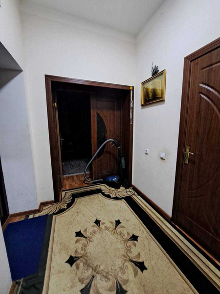 Спец план по ул.Нурафшан вторая линия, 1/2/3, кирпич, с парковкой