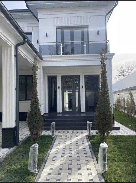 Продается Евро дом Ориентир: Зенит  300м2