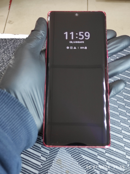 LG Velvet 5G holati ideal